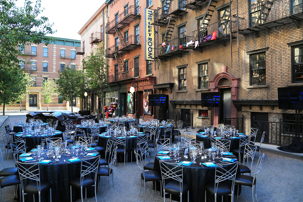 SUPERHERO DINNER - Warner Bros. Special Events